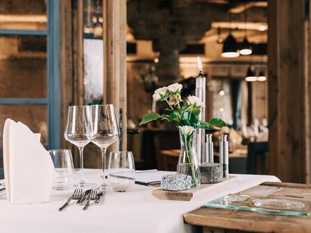 Be a knight’s dinner guest: Ritter Oswald Stube